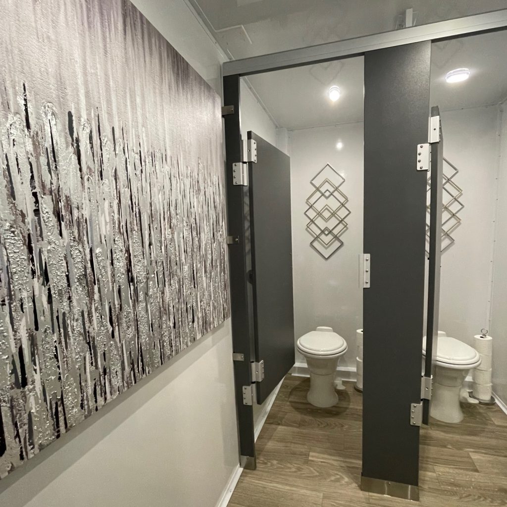 Luxury Restroom Rentals For Commercial Use | VIP Rentals LLC